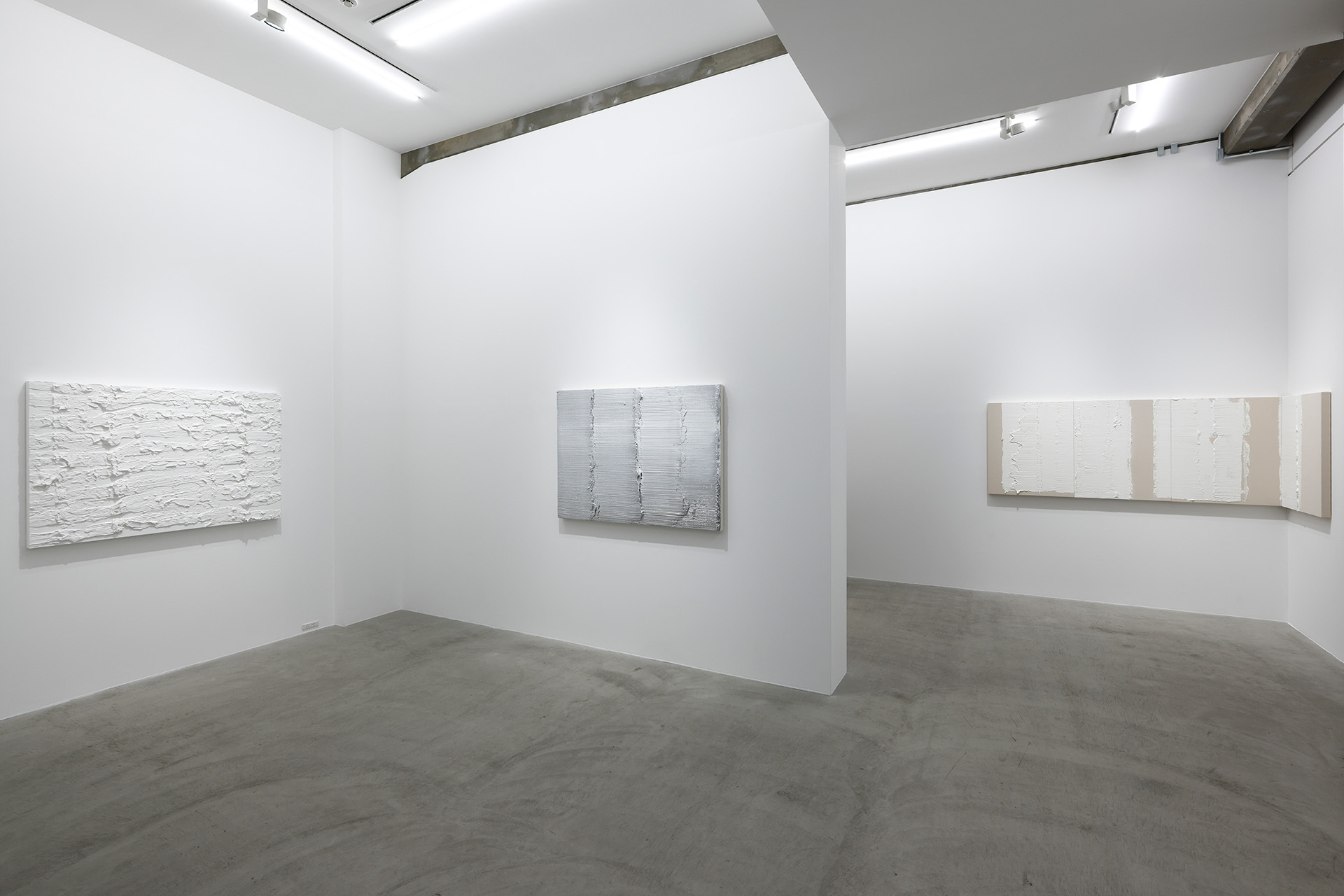 Yutaka Aoki Walking Bride – KOSAKU KANECHIKA